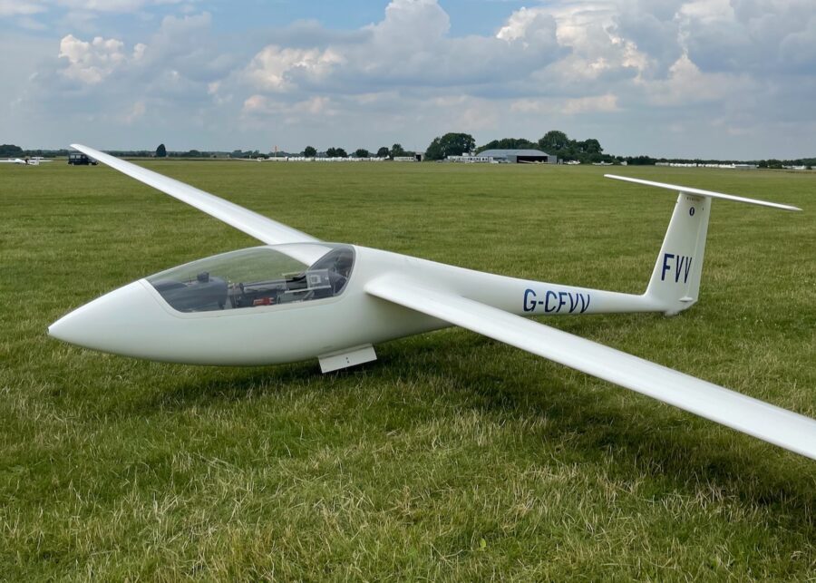 Our Fleet – Cambridge Gliding Centre