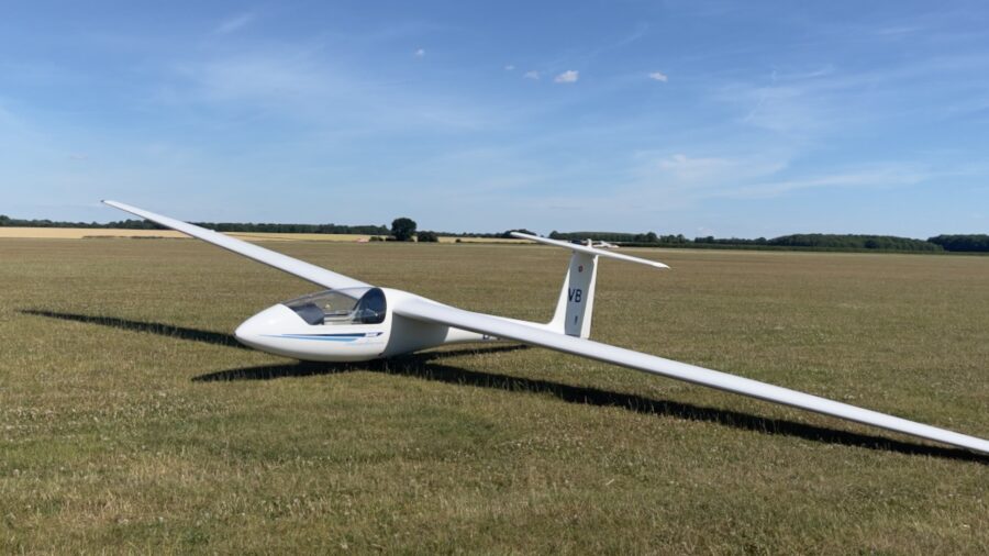 Our Fleet – Cambridge Gliding Centre